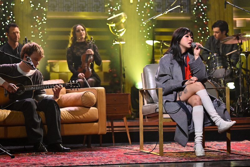 Watch: Beabadoobee performs 'The Perfect Pair' live on The Tonight Show ... Watch: Beabadoobee performs 'The Perfect Pair' live on The Tonight Show ...