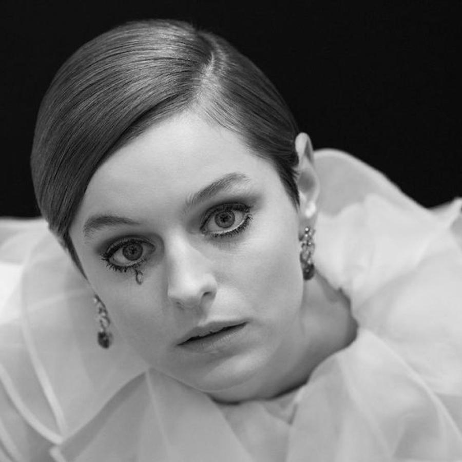 Emma Corrin | Coup De Main Magazine